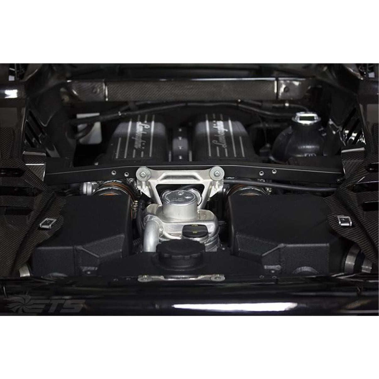 Extreme Turbo Systems - ETS Lamborghini Huracan Turbo Kit